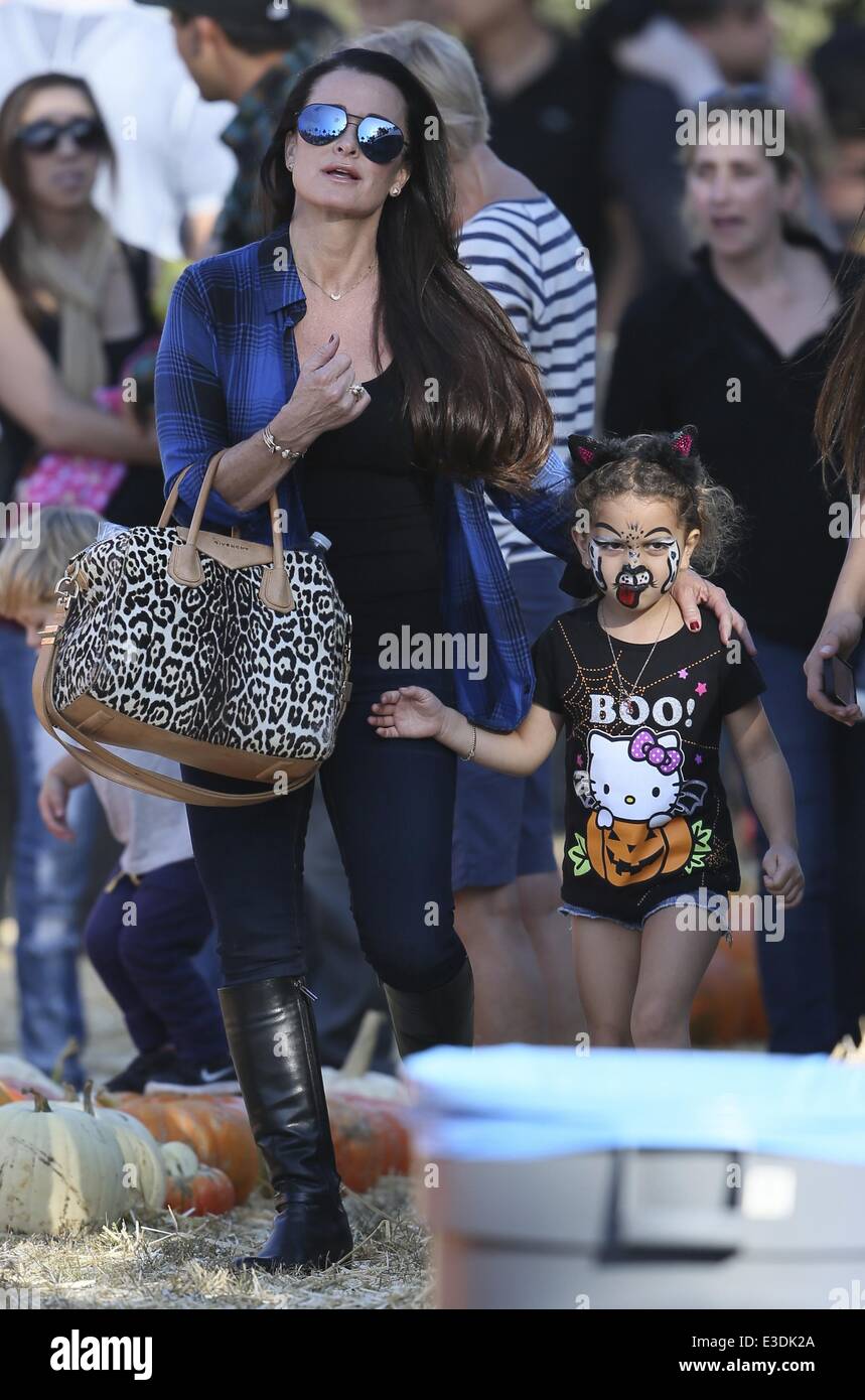 Celebrities visit Mr Bones Pumpkin Patch with their children Featuring ...