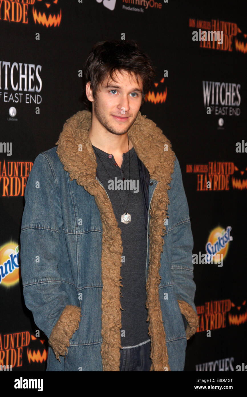 5th Annual Los Angeles Haunted Hayride Premiere Night at Griffith Park ...