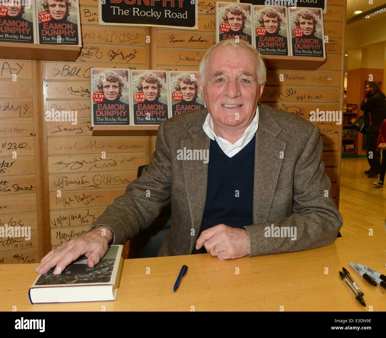 Eamon Dunphy signs copies of his book 'The Rocky Road' at Easons ...
