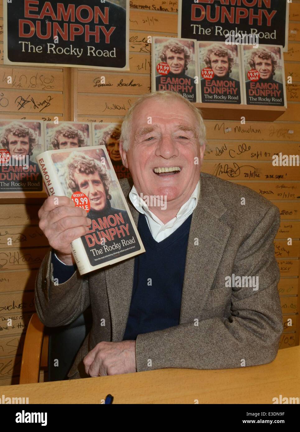 Eamon Dunphy signs copies of his book 'The Rocky Road' at Easons ...