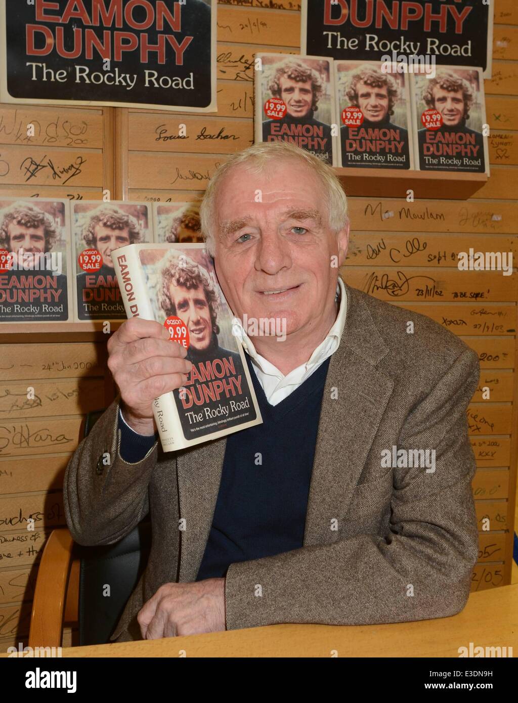 Eamon Dunphy signs copies of his book 'The Rocky Road' at Easons ...