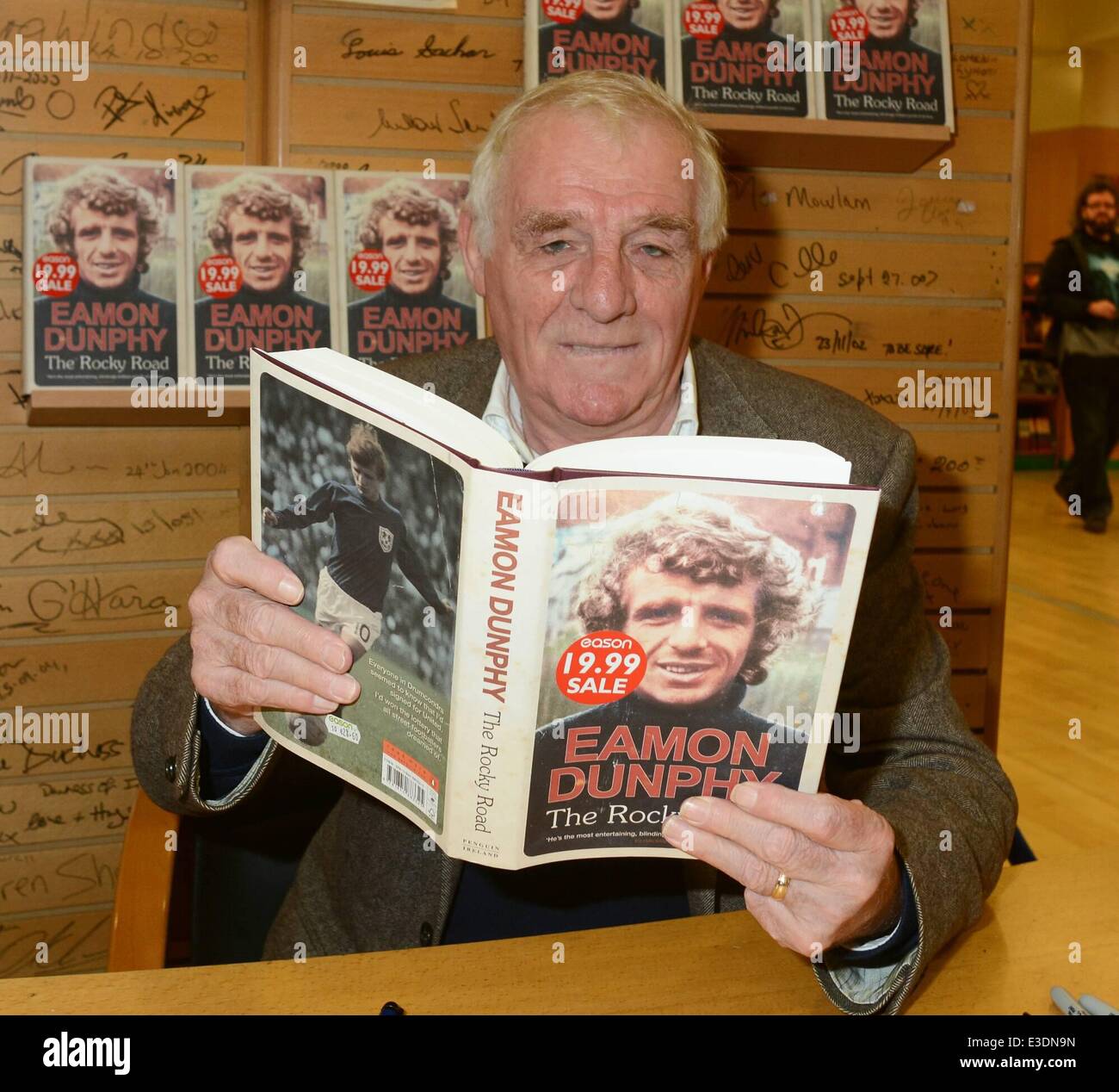 Eamon Dunphy signs copies of his book 'The Rocky Road' at Easons ...