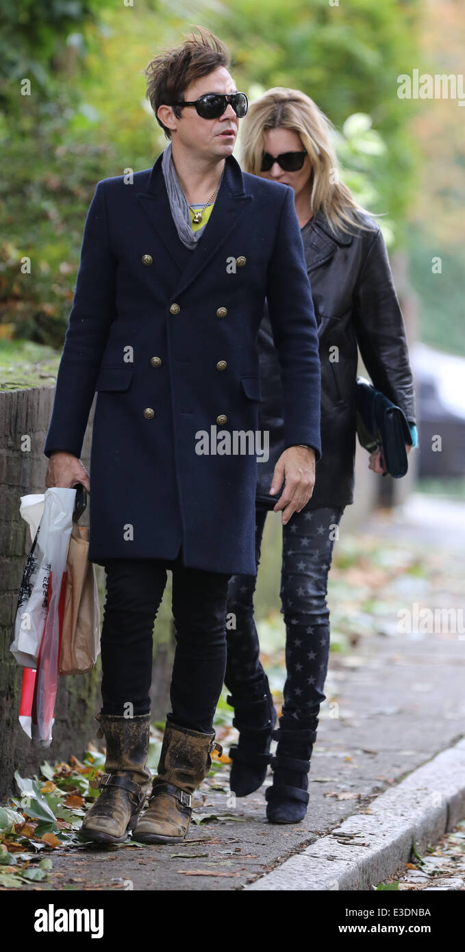 Kate Moss and her husband Jamie Hince spend the afternoon shopping in ...
