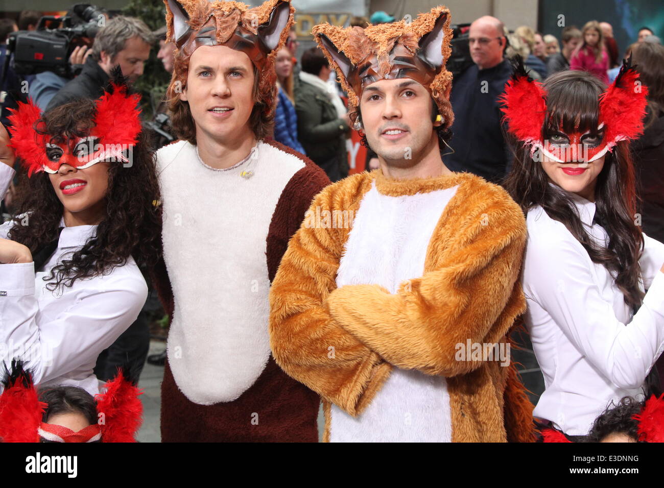 NBC Toyota Concert Series Presents Ylvis What does The Fox Say ...