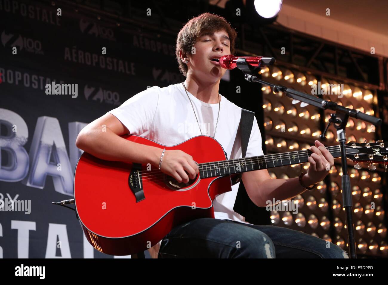 Z100 s Jingle Ball 2013 official kick off party held at Aeropostale ...