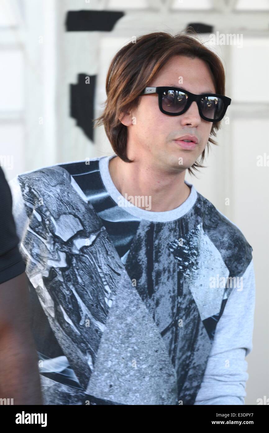 Keeping Up With The Kardashians filming at Dash Store on Melrose in ...