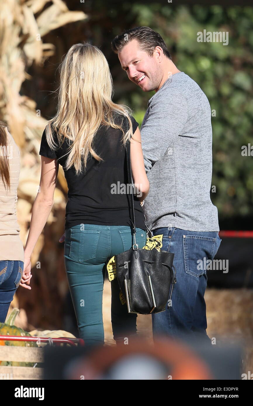 Doug Reinhardt takes his new girlfriend to Mr Bones Pumpkin Patch in ...
