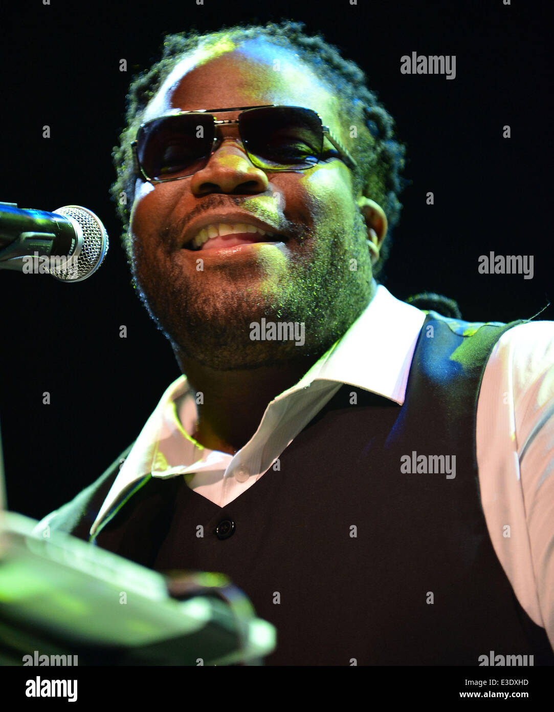 Gramps Morgan performs live as the opening act for India.Arie at The ...