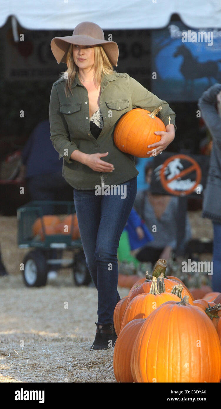 Ali Larter takes her son Theodore MacArthur to Mr. Bones Pumpkin Patch ...