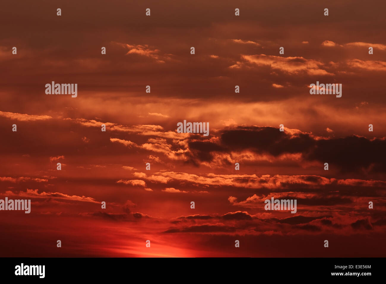 Strong sky moody sky hi-res stock photography and images - Alamy