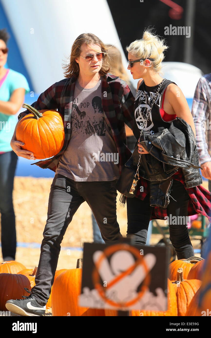 Caroline D'Amore and husband Bobby Alt seen choosing a pumpkin at Mr ...