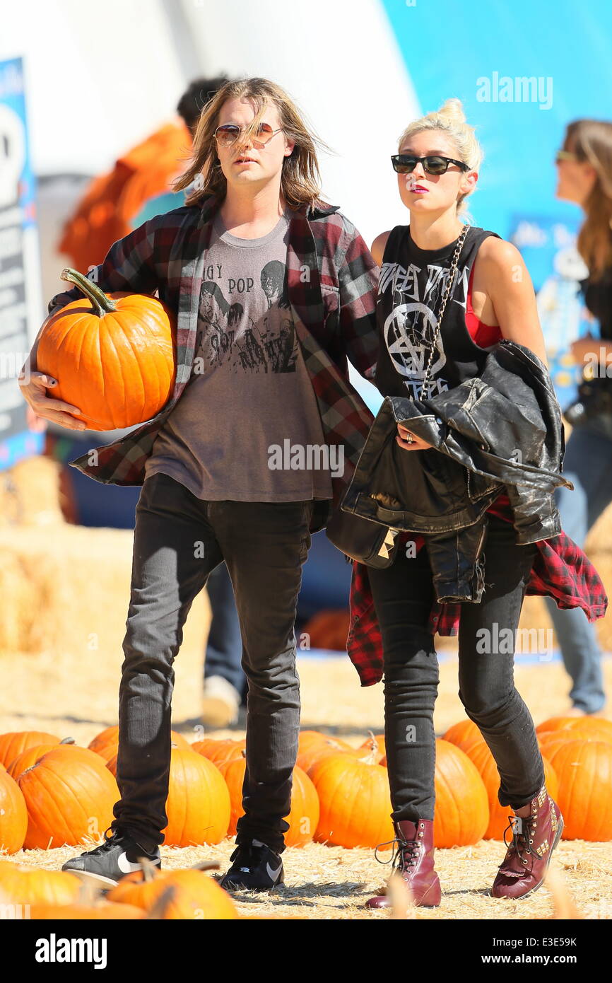 Caroline D'Amore and husband Bobby Alt seen choosing a pumpkin at Mr ...