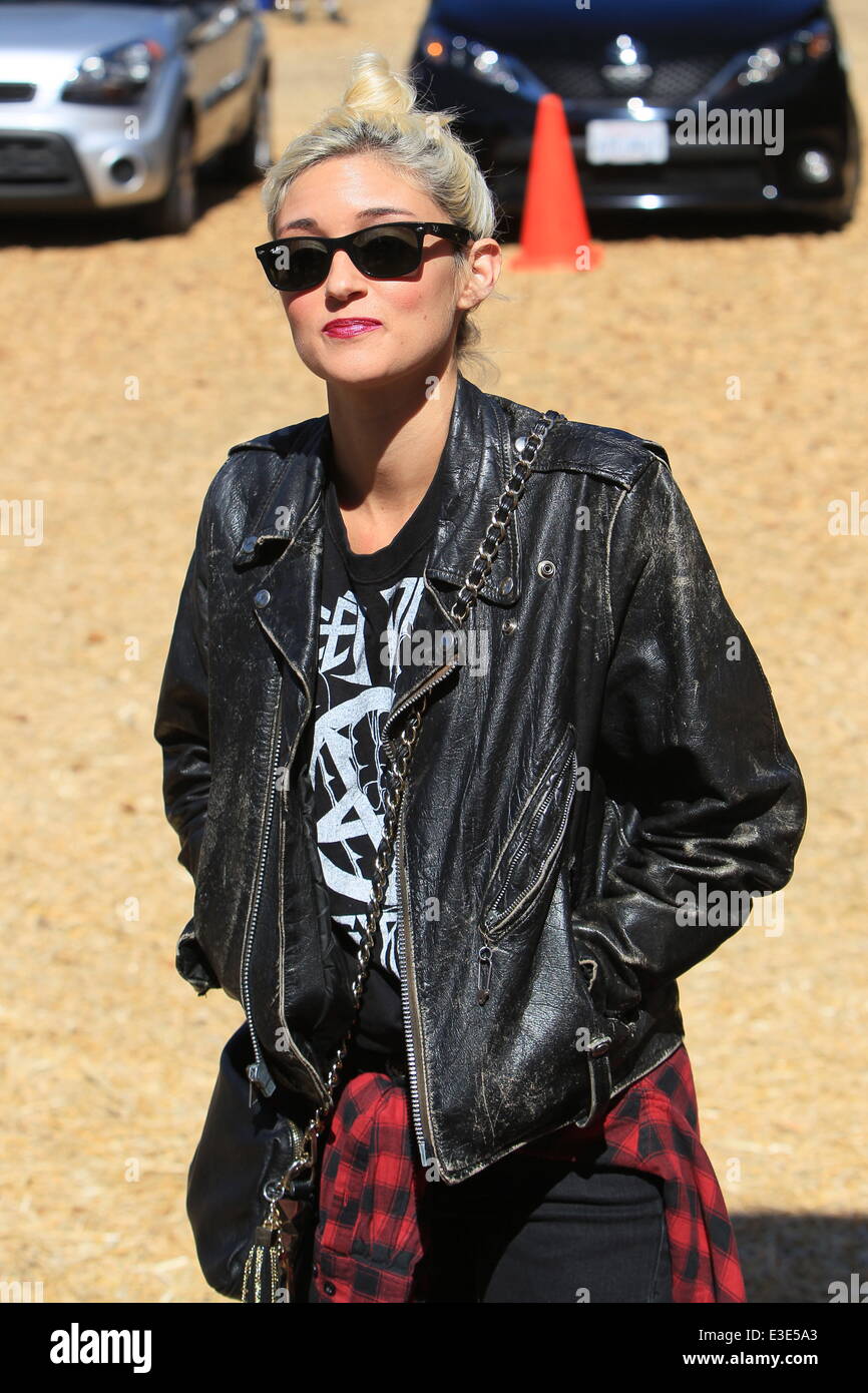 Caroline D'Amore and husband Bobby Alt seen choosing a pumpkin at Mr ...