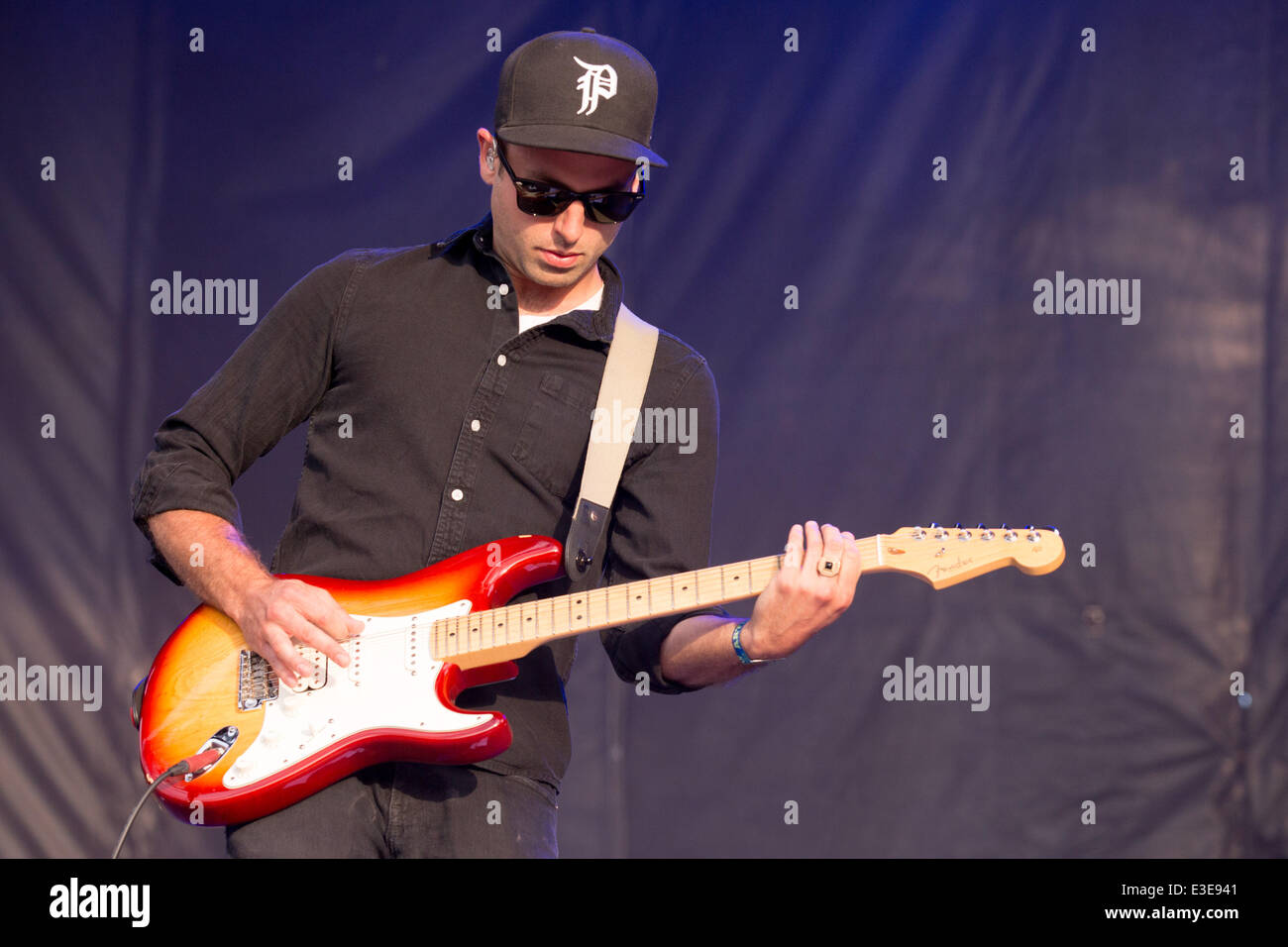 Phantogram hi-res stock photography and images - Alamy