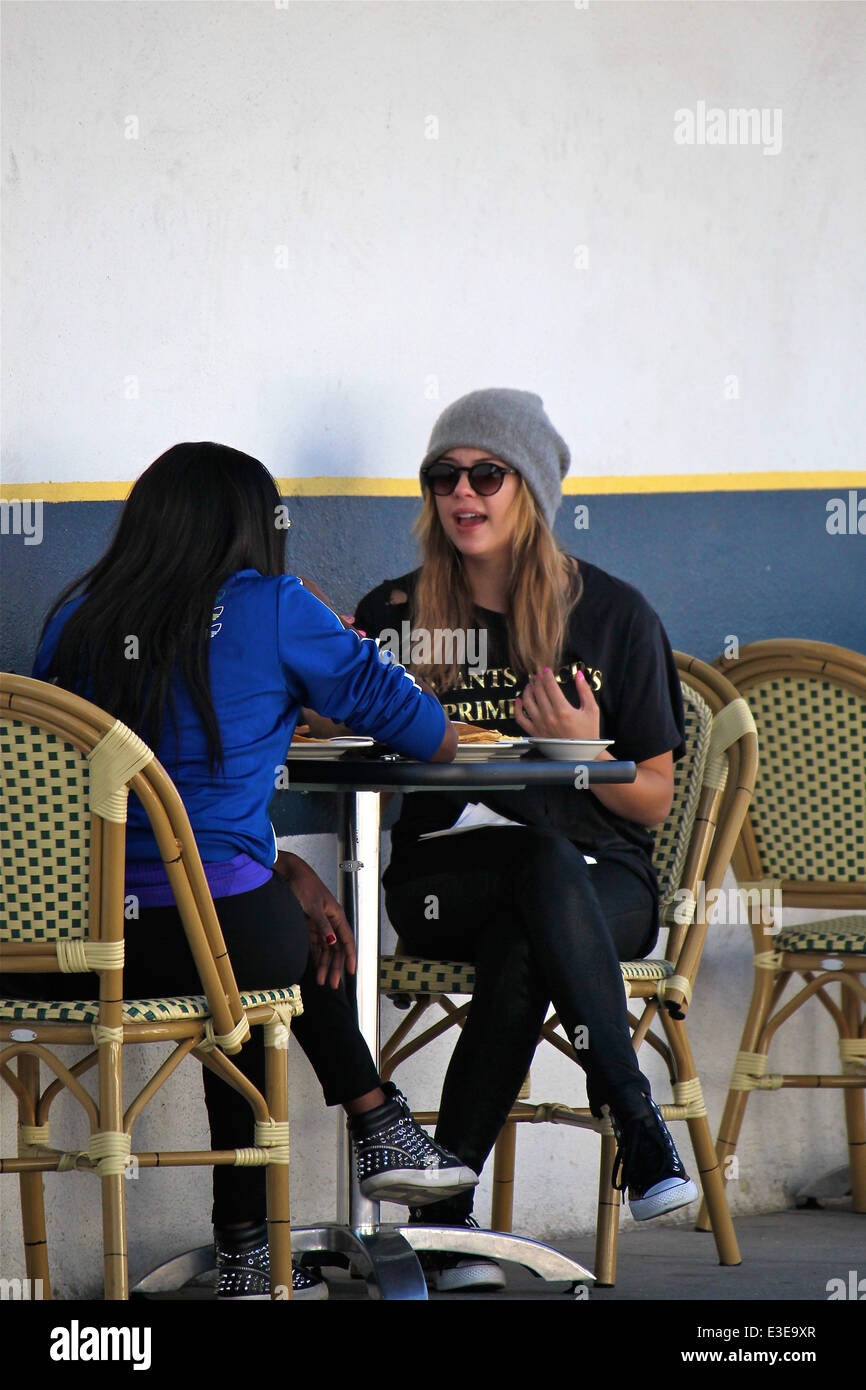 Ashley Benson has lunch in West Hollywood wearing a grey beanie hat and ...