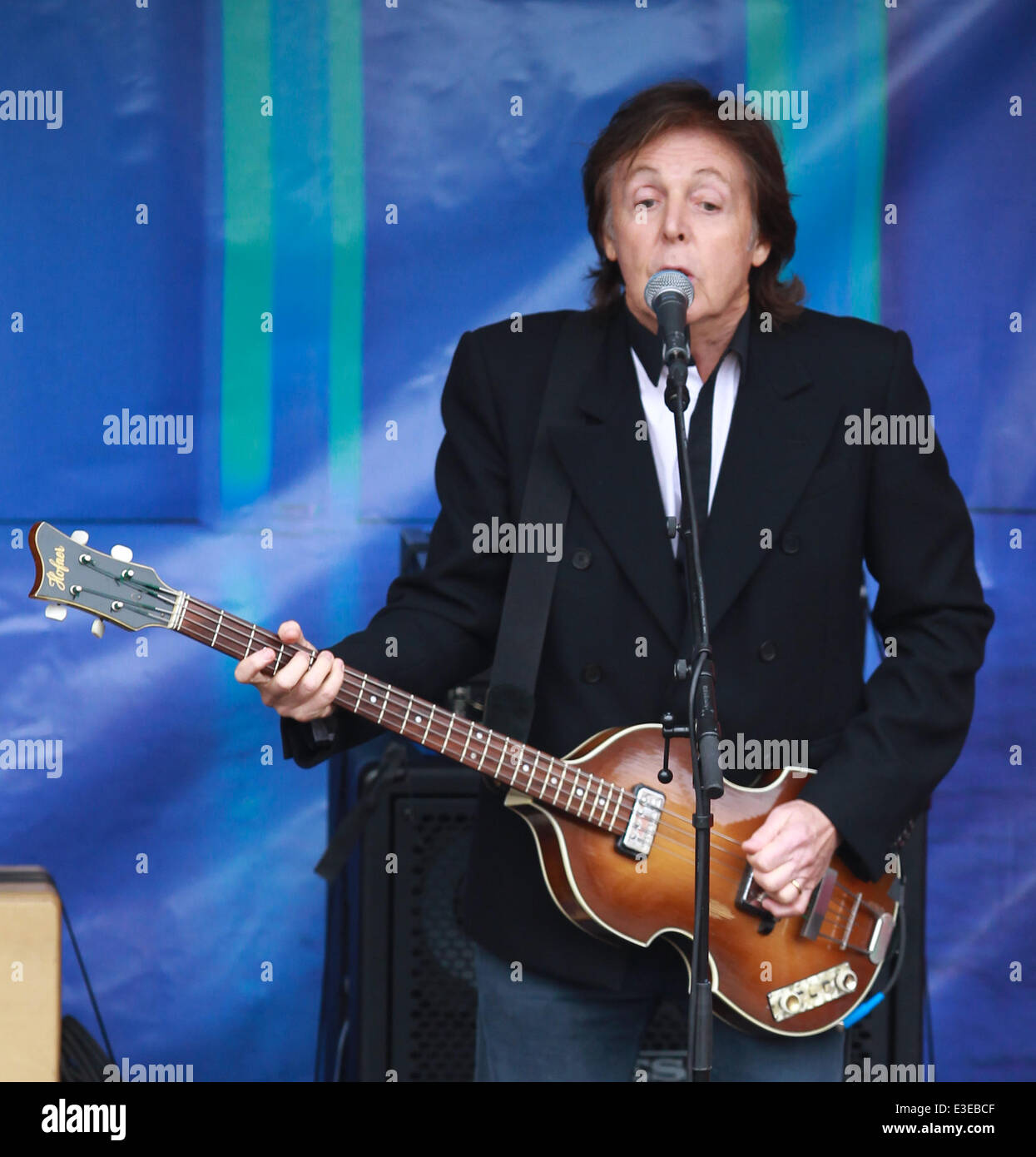 Paul McCartney showcases song from his latest album, New, from the back ...