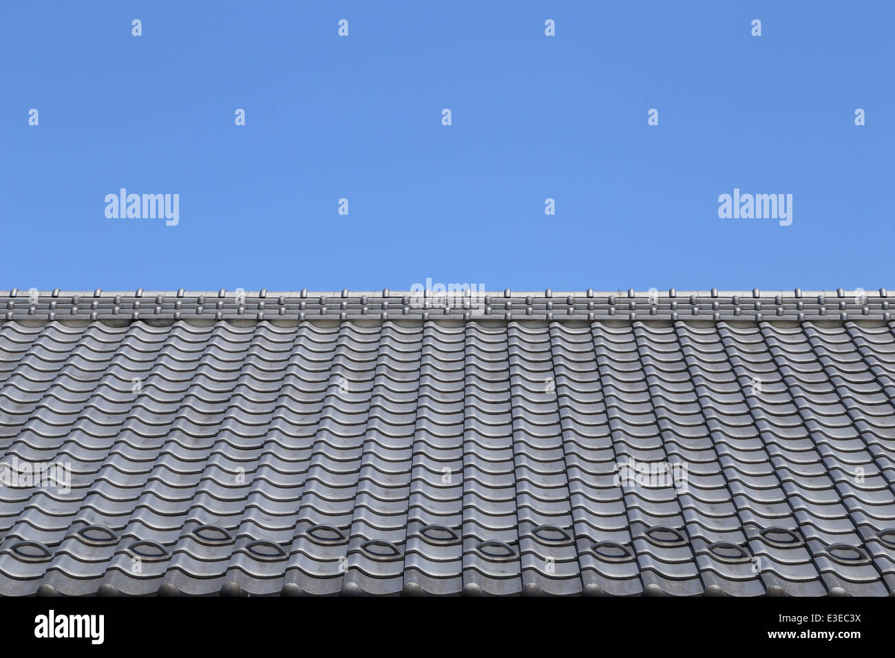 Japanese roof tile hi-res stock photography and images - Alamy