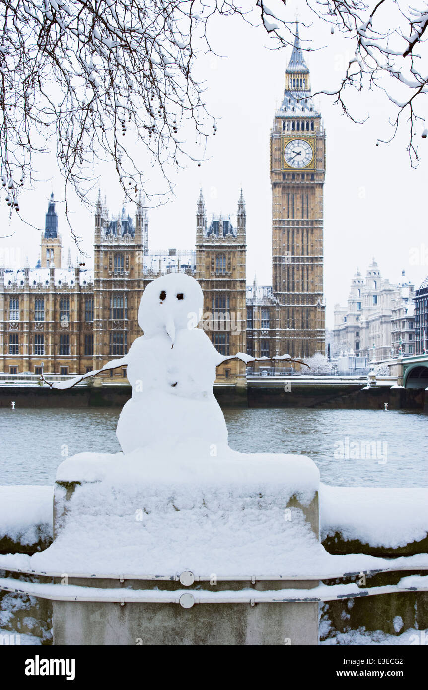 Snow snowman big ben hi-res stock photography and images - Alamy