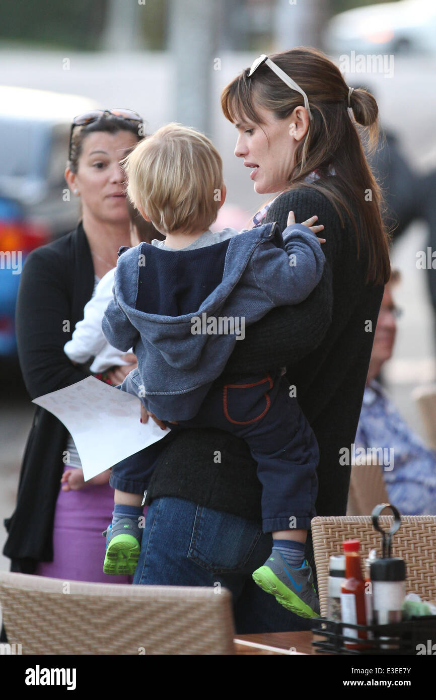 Jennifer Garner and her son Samuel Garner Affleck leave Cafe Vida in ...