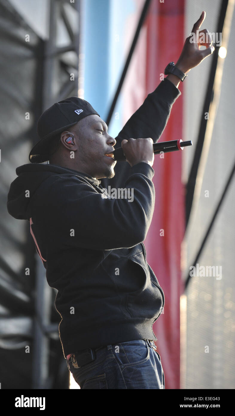 Dizzee Rascal performs live in concert at Finsbury Park Featuring ...