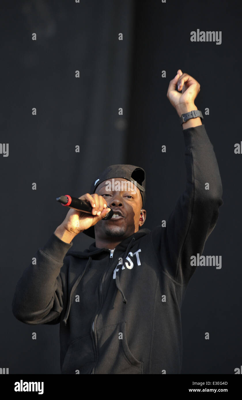 Dizzee Rascal performs live in concert at Finsbury Park Featuring ...
