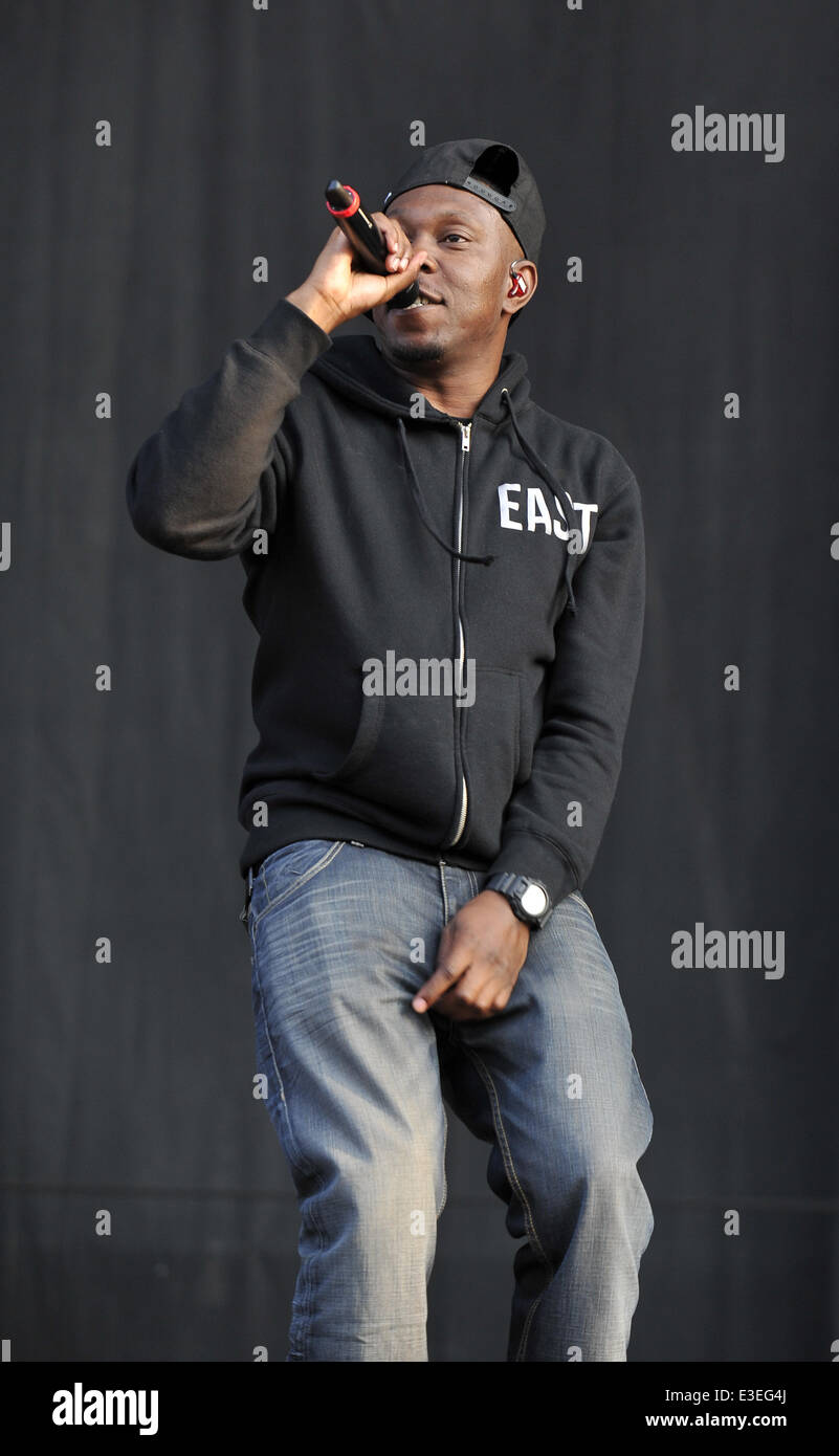 Dizzee Rascal performs live in concert at Finsbury Park Featuring ...