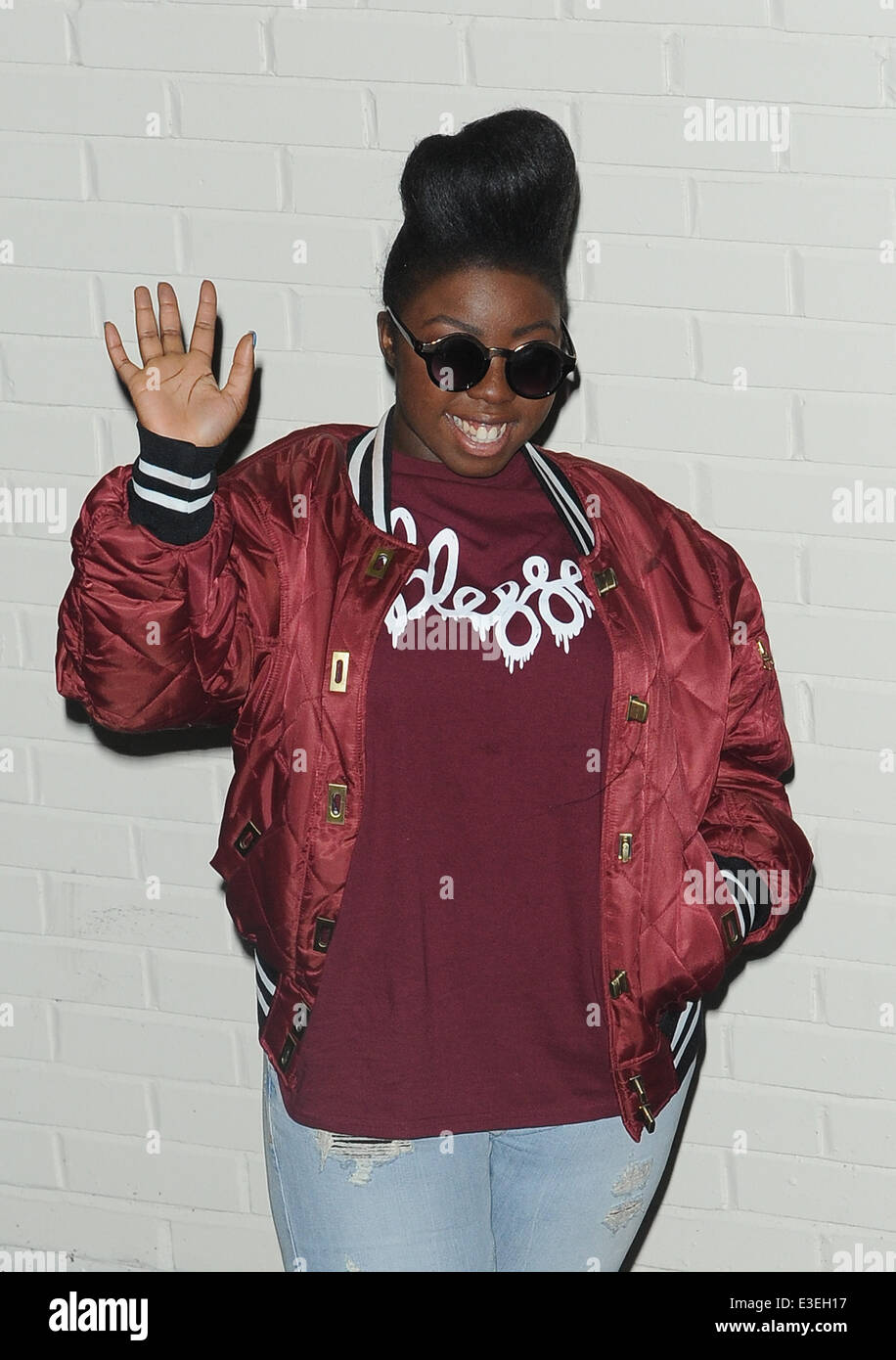 Xfactor Judges and contestants leave fountain studios after week 2 ...