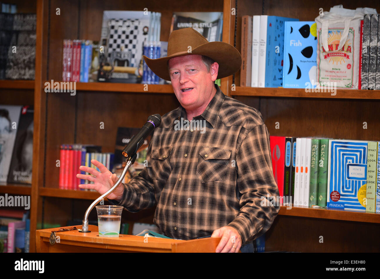 Craig Johnson promotes and signs copies of his book 'Spirit of ...
