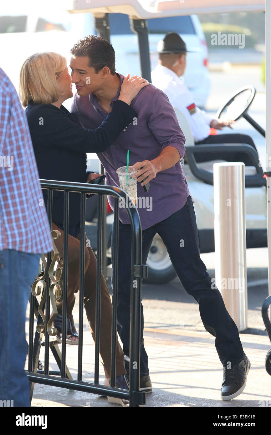 Martha Stewart appears on Extra TV hosted by Mario Lopez Featuring ...