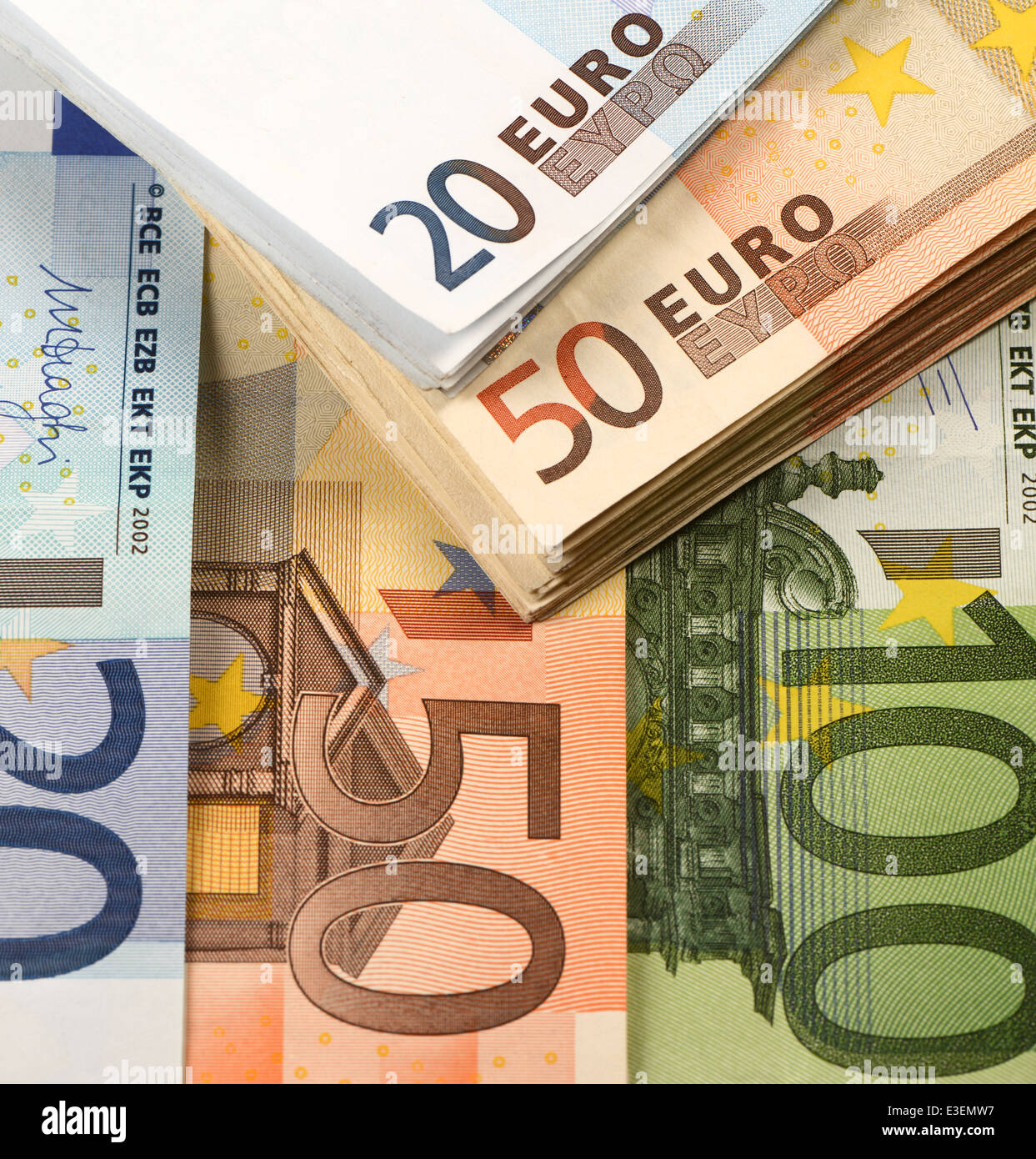 Cheap money hi-res stock photography and images - Alamy