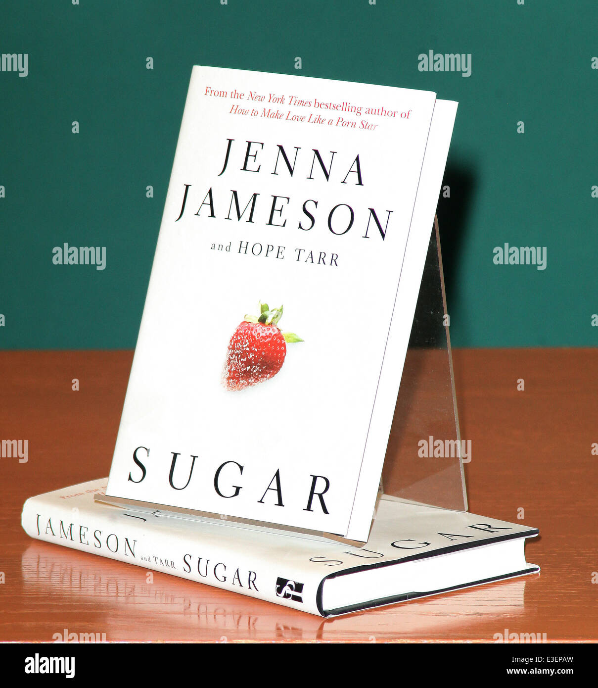 Barnes and Noble Presents Jenna Jameson with Her New Book Titled Sugar ...