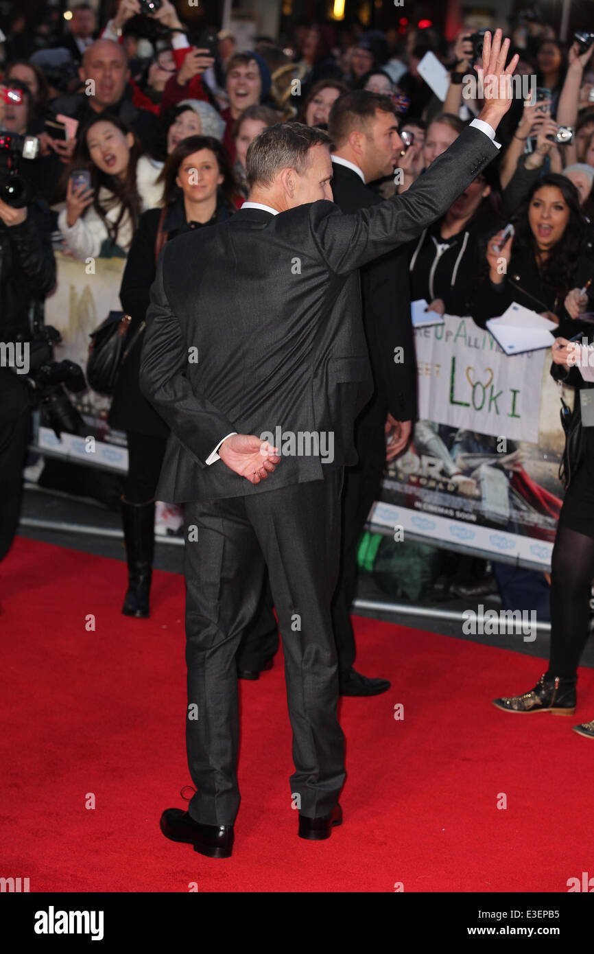 Christopher Eccleston attends the world premiere of "Thor : The Dark ...