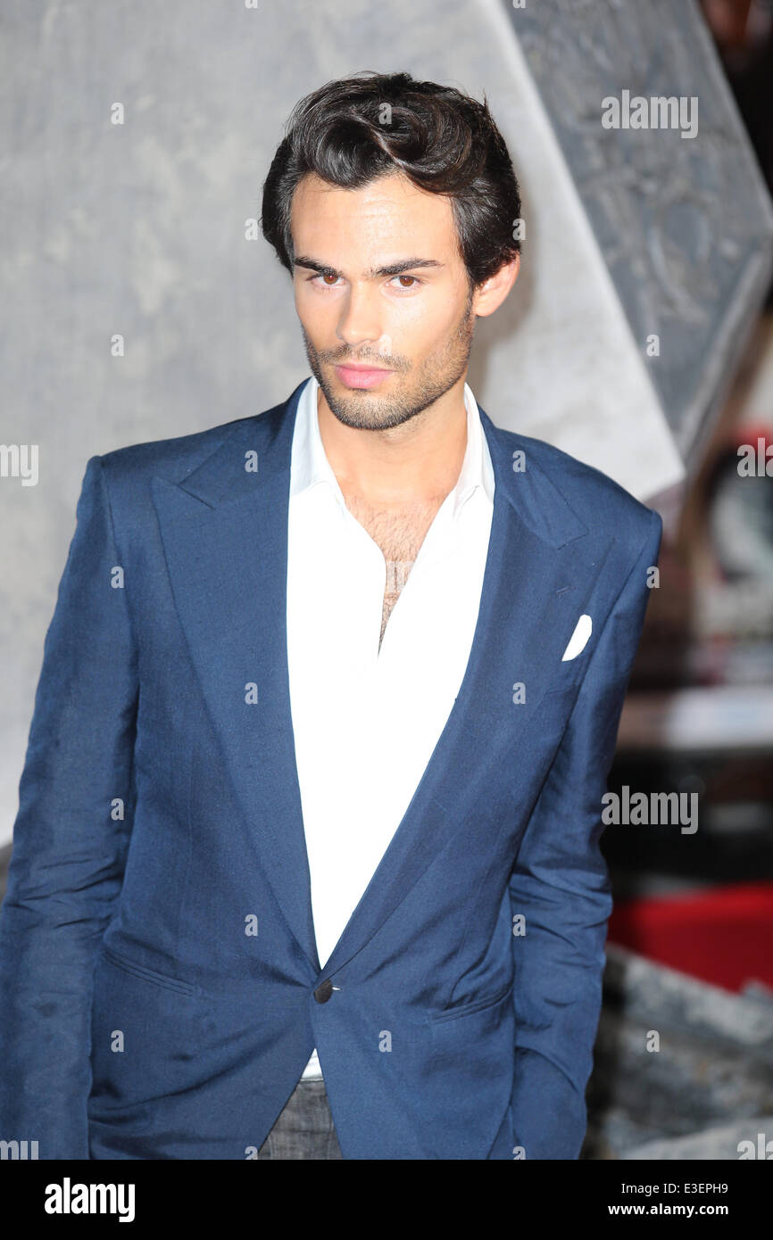 Mark-Francis Vandelli attends the world premiere of "Thor : The Dark ...