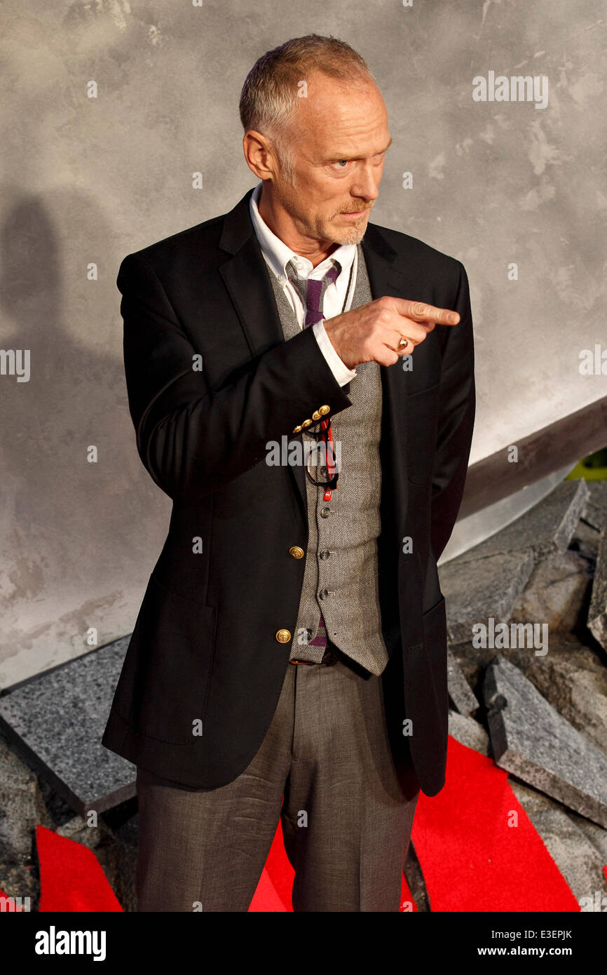 Director Alan Taylor attends the world premiere of "Thor : The Dark ...