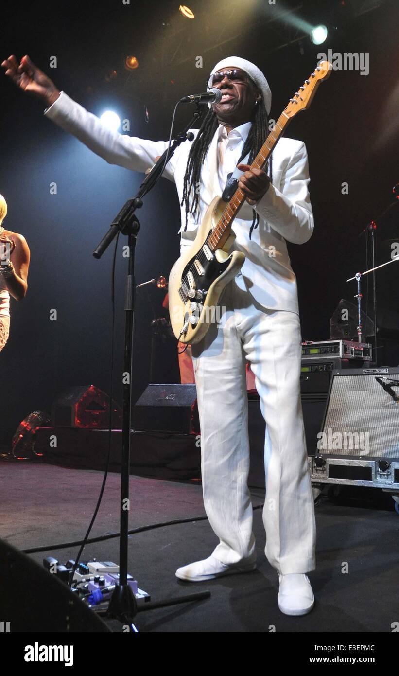 Nile Rodgers and his band Chic performing live at Vicar Street ...