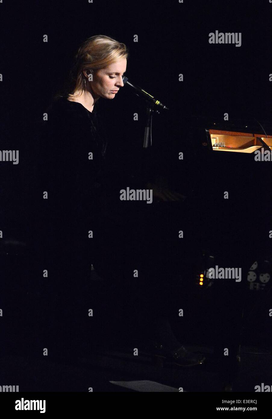Danish singer/songwriter Agnes Obel performs at Vicar Street ...