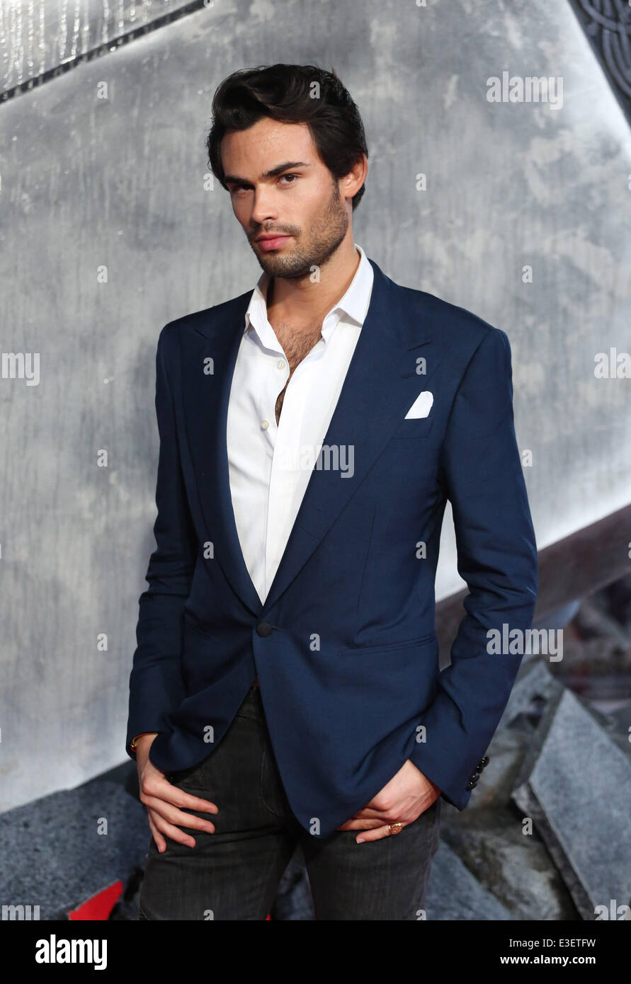 'Thor: The Dark World' World premiere - Arrivals Featuring: Mark ...