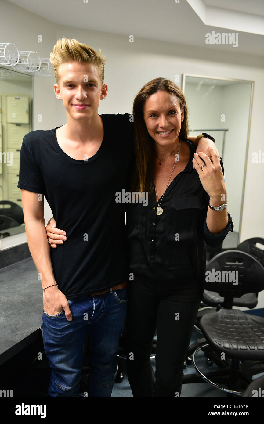 Cody Simpson performs, greets fans and signs copies of his book ...