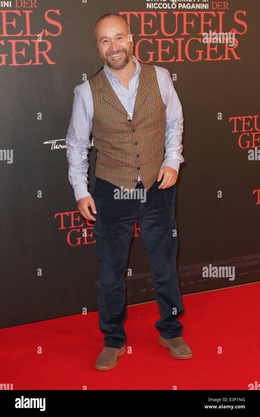 German celebrities attending the premiere of the movie Der ...