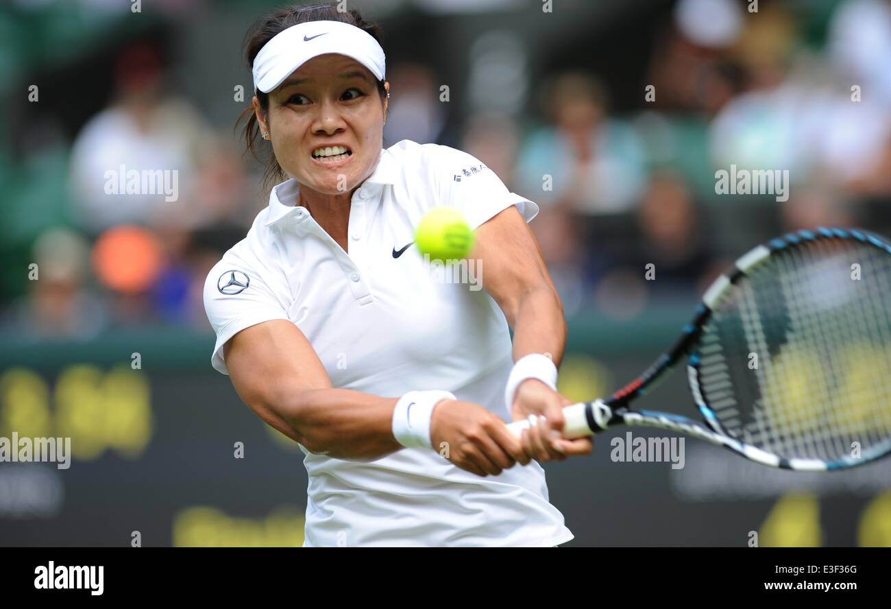 LI NA CHINA THE ALL ENGLAND TENNIS CLUB WIMBLEDON LONDON ENGLAND 23 ...