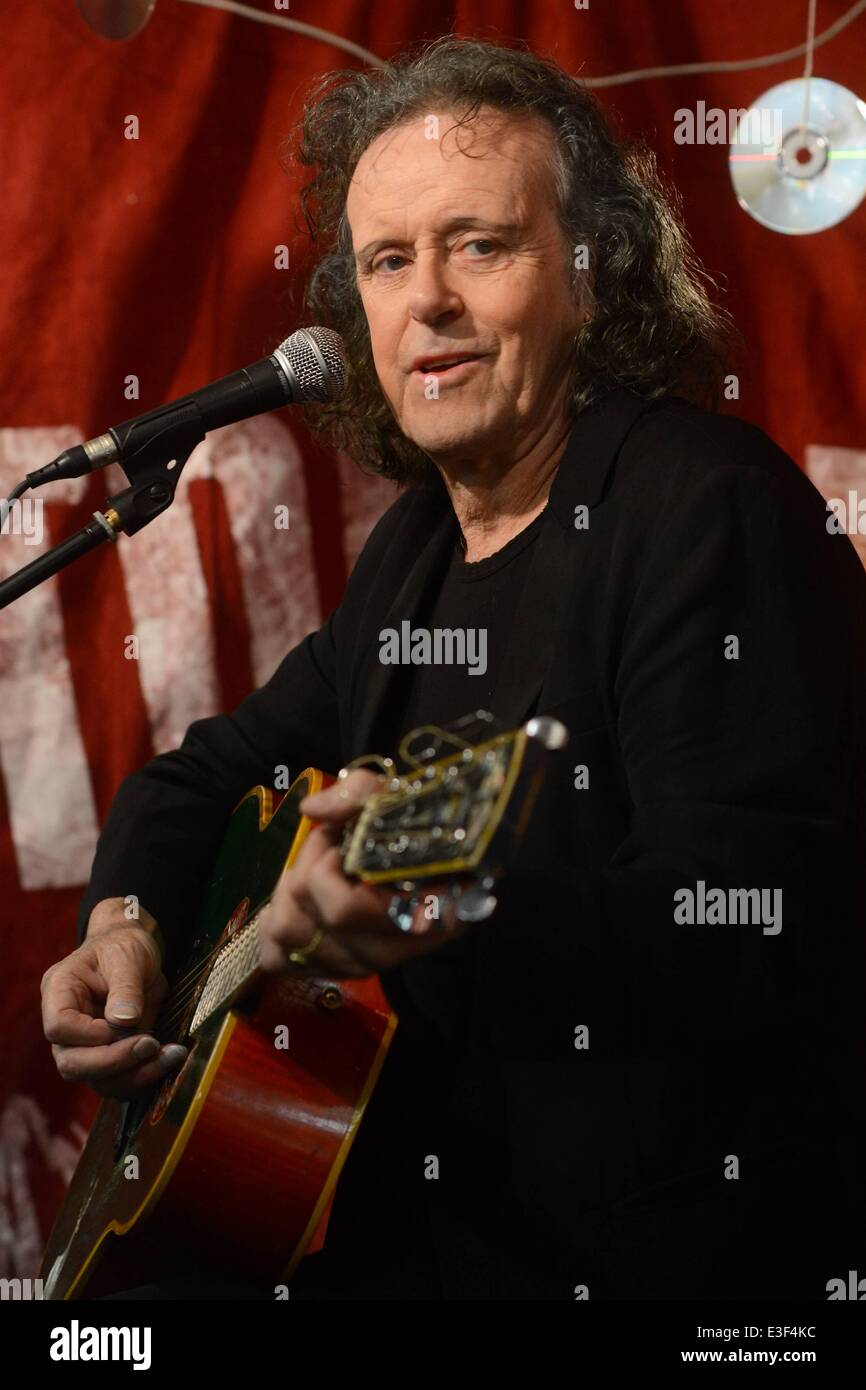 Singer Donovan performs instore & signs new album 'Shadows of Blue' at ...