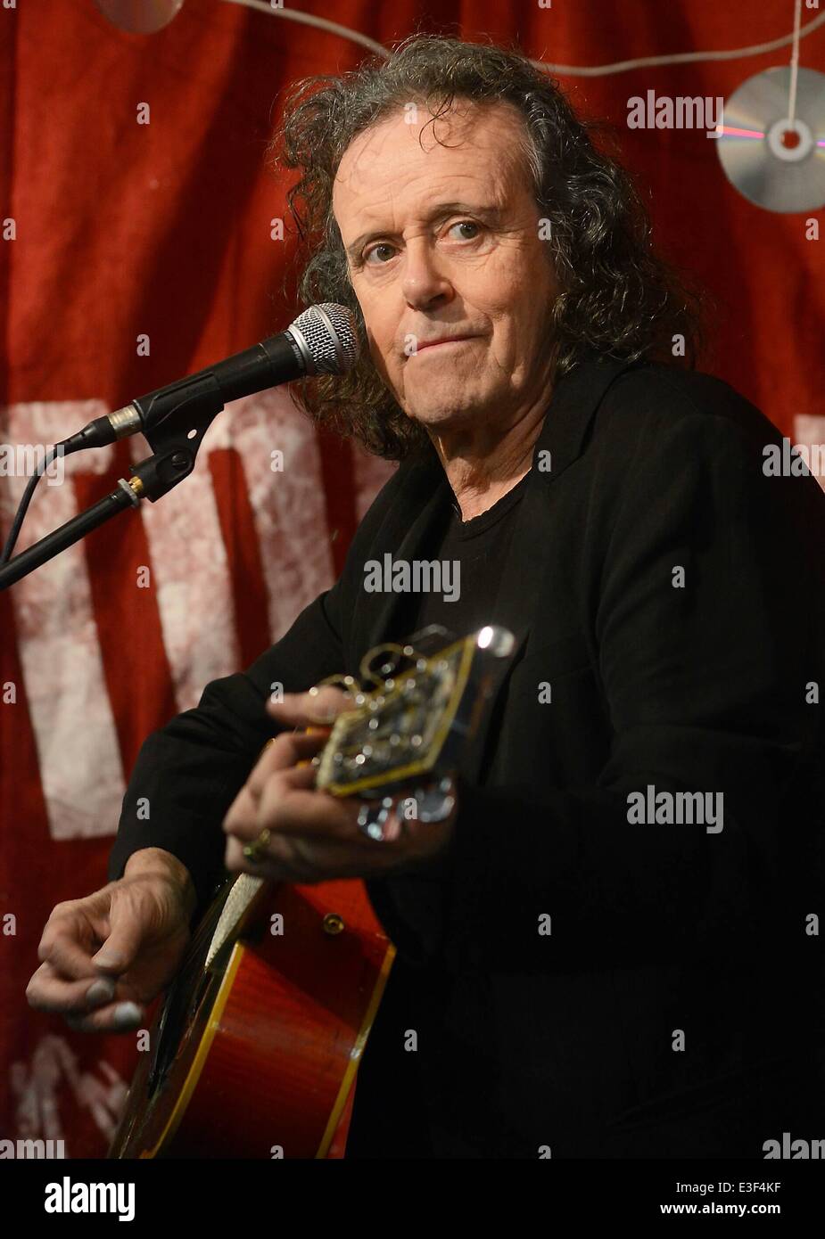 Singer Donovan performs instore & signs new album 'Shadows of Blue' at ...