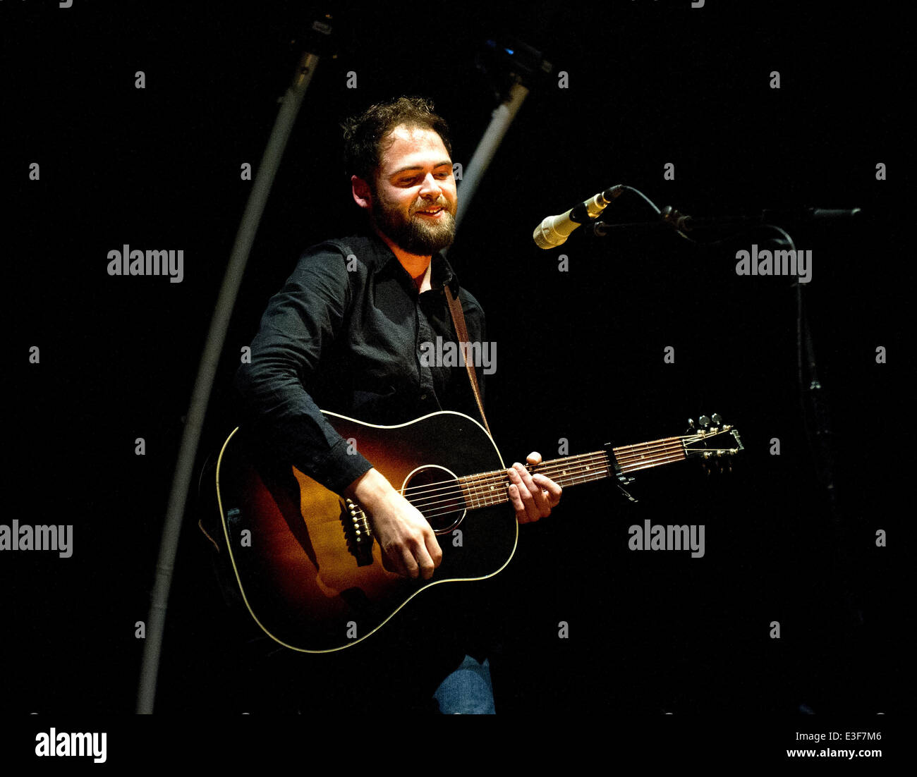 Passenger performing live in concert at the Heineken Music Hall ...