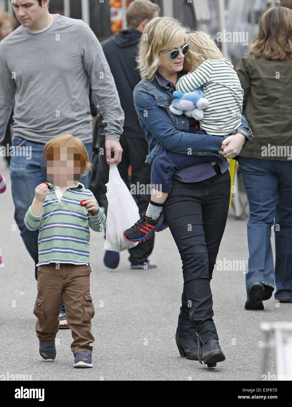 Amy Poehler out with her sons at the Farmers Market in Beverly Hills ...
