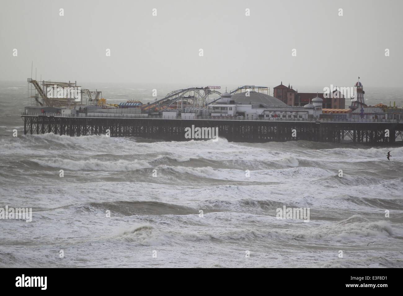 Hurricane Winds batter the United Kingdom with a force not seen since ...