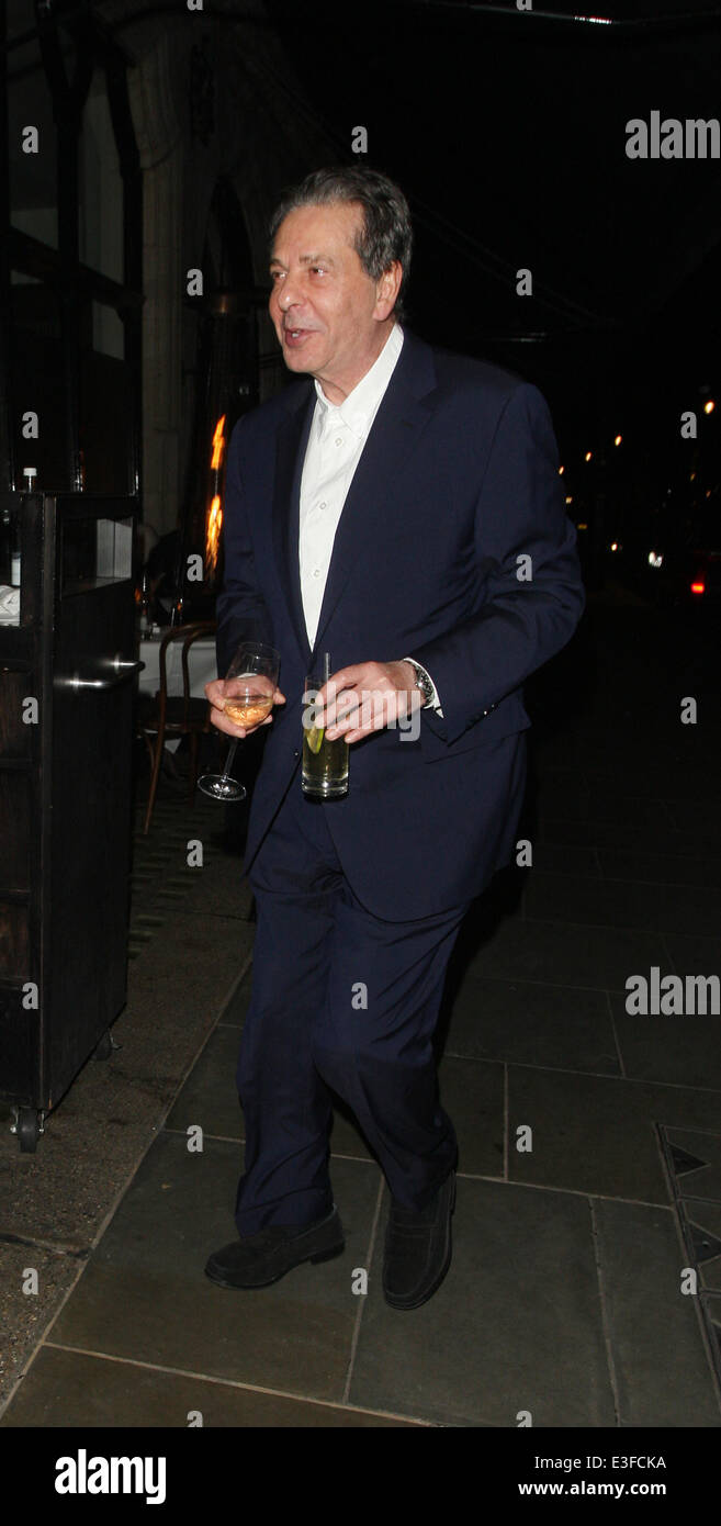 Trinny Woodall and Charles Saatchi seen getting very cosy on another ...
