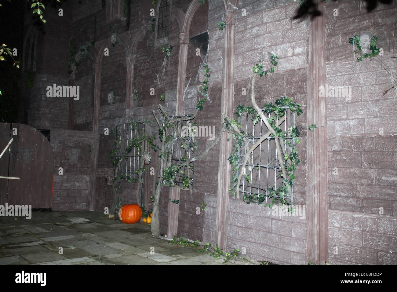 TV presenter Jonathan Ross transforms his North London house into a ...