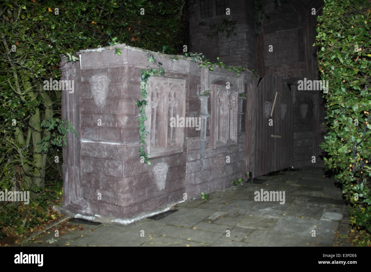 TV presenter Jonathan Ross transforms his North London house into a ...