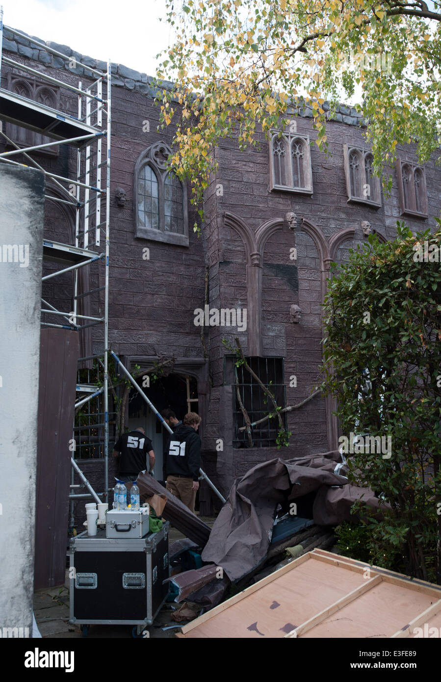 TV presenter Jonathan Ross transforms his North London house into a ...