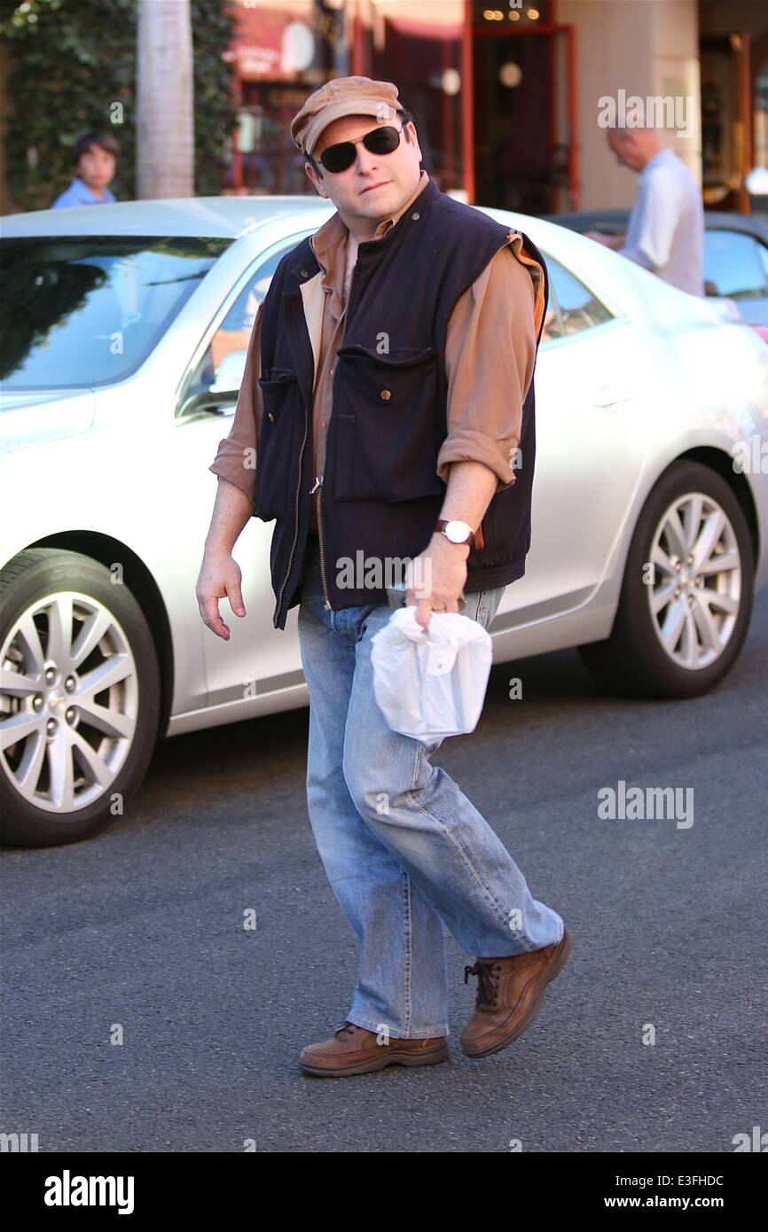 Jason Alexander walks in beverly Hills after shopping Featuring: Jason ...